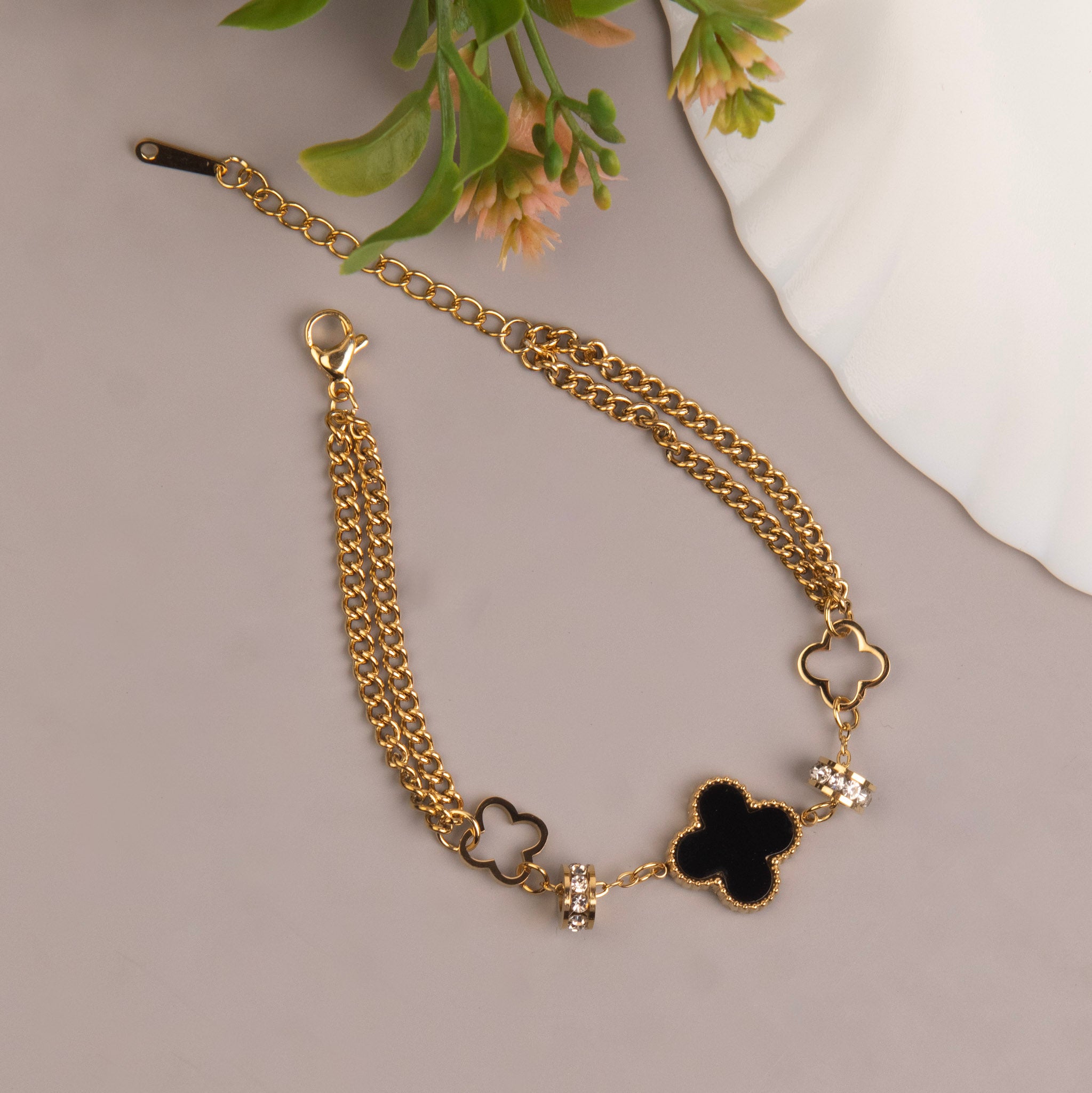 Bracelet BR51 – Urvasi ladies novelty